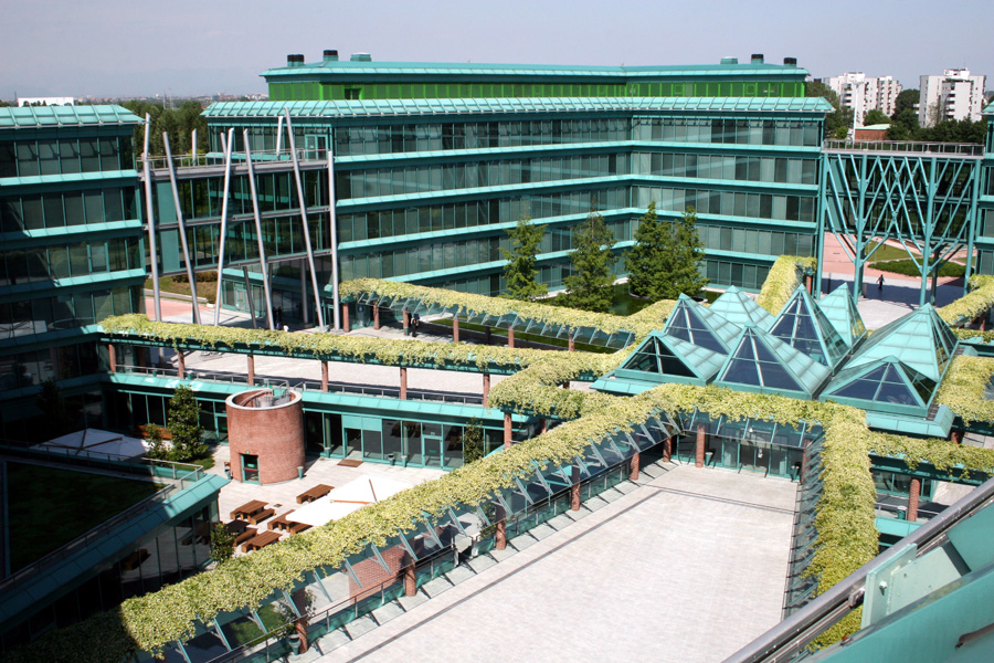 Peverelli design, construction and maintenance of green - centro ...