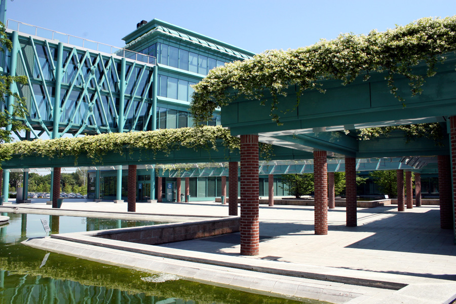 Peverelli design, construction and maintenance of green - centro ...